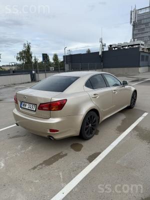 Yellow Lexus IS 2006 in Riga, with an engine capacity of 2.50 L and mileage of 291 thousand km for 3590 €, photo 8 on AUTOMOTO.COM.LV