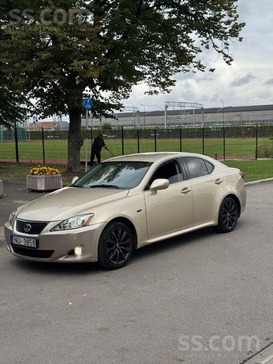 Dzeltens Lexus IS 2006 Rīga, ar dzinēja tilpumu 2.50 L un nobraukumu 240 tūkst. km par 3800 €, foto 3 vietnē AUTOMOTO.COM.LV