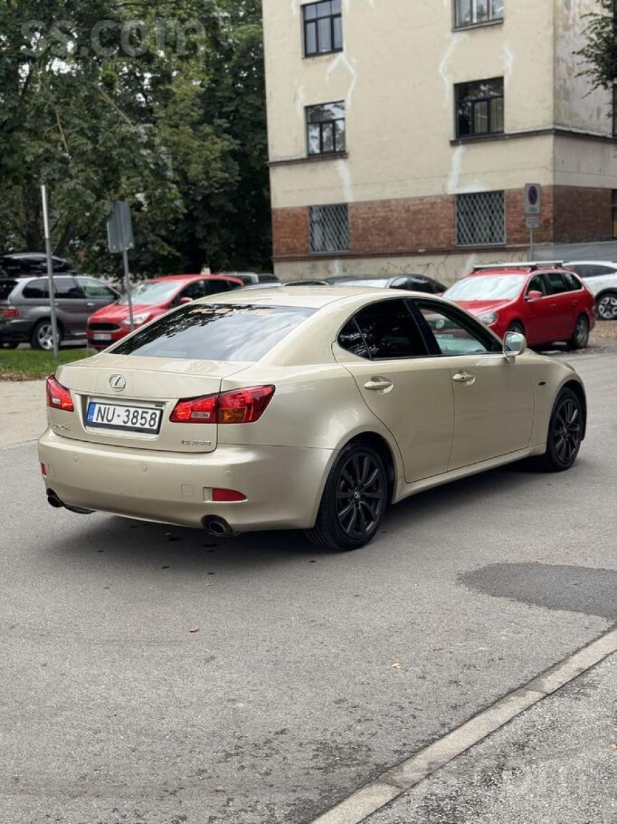 Dzeltens Lexus IS 2006 Rīga, ar dzinēja tilpumu 2.50 L un nobraukumu 240 tūkst. km par 3800 €, foto 5 vietnē AUTOMOTO.COM.LV
