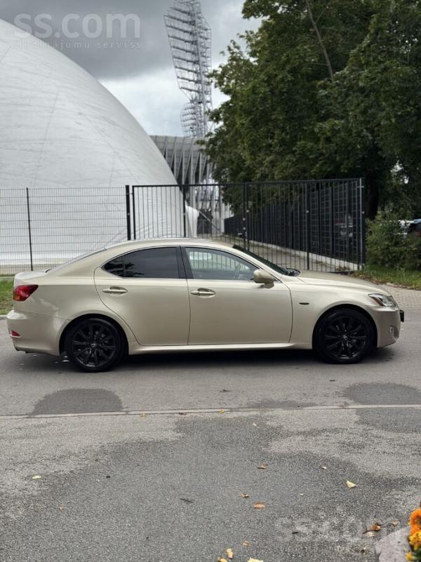 Lexus IS 2006 in Riga on AUTOMOTO.COM.LV Yellow Lexus IS 2006 in Riga, with an engine capacity of 2.50 L and mileage of 240 thousand km for 3800 €, photo 8 on AUTOMOTO.COM.LV