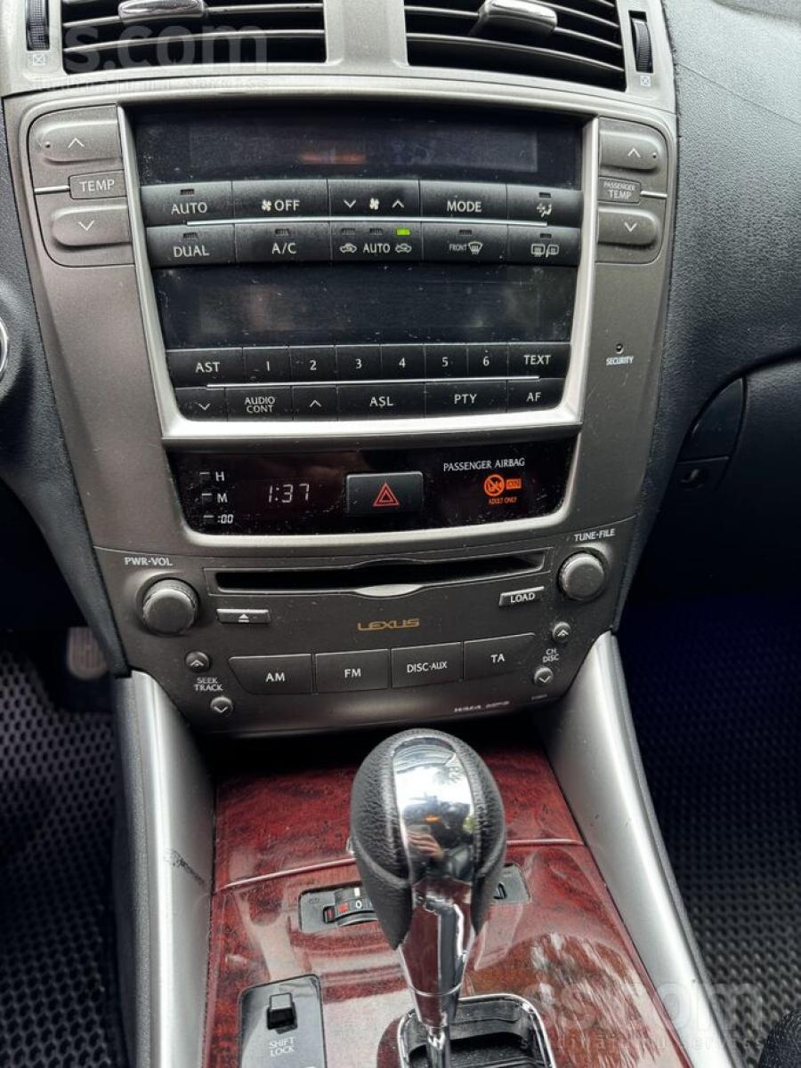 Dzeltens Lexus IS 2006 Rīga, ar dzinēja tilpumu 2.50 L un nobraukumu 240 tūkst. km par 3800 €, foto 11 vietnē AUTOMOTO.COM.LV