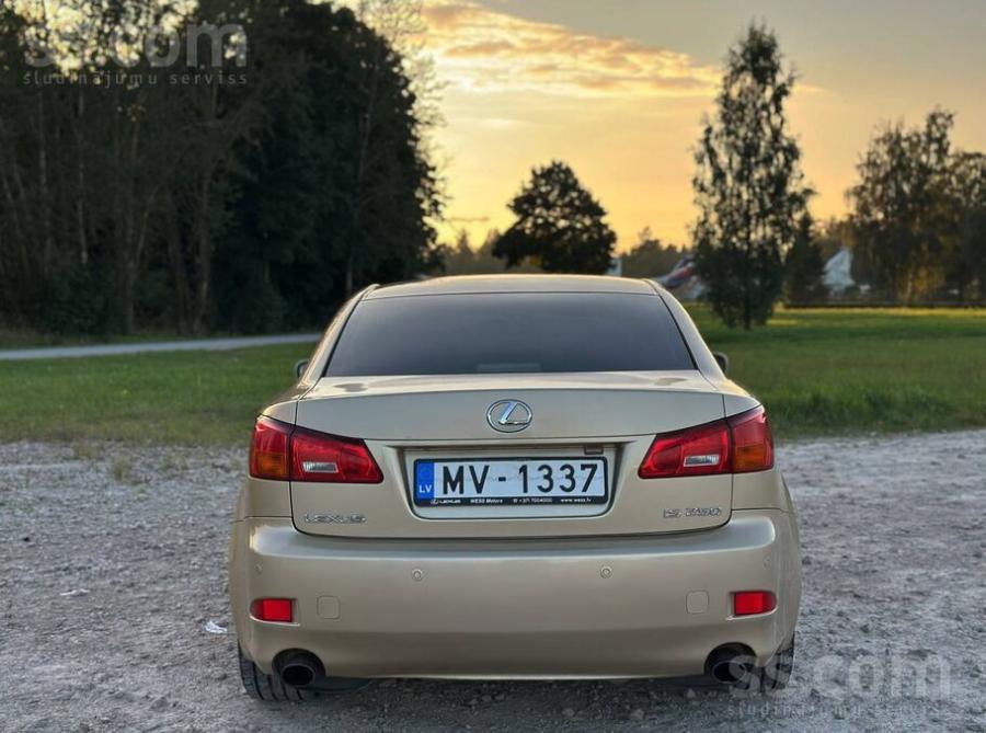 Yellow Lexus IS 2006 in Riga, with an engine capacity of 2.50 L and mileage of 300 thousand km for 2500 €, photo 5 on AUTOMOTO.COM.LV