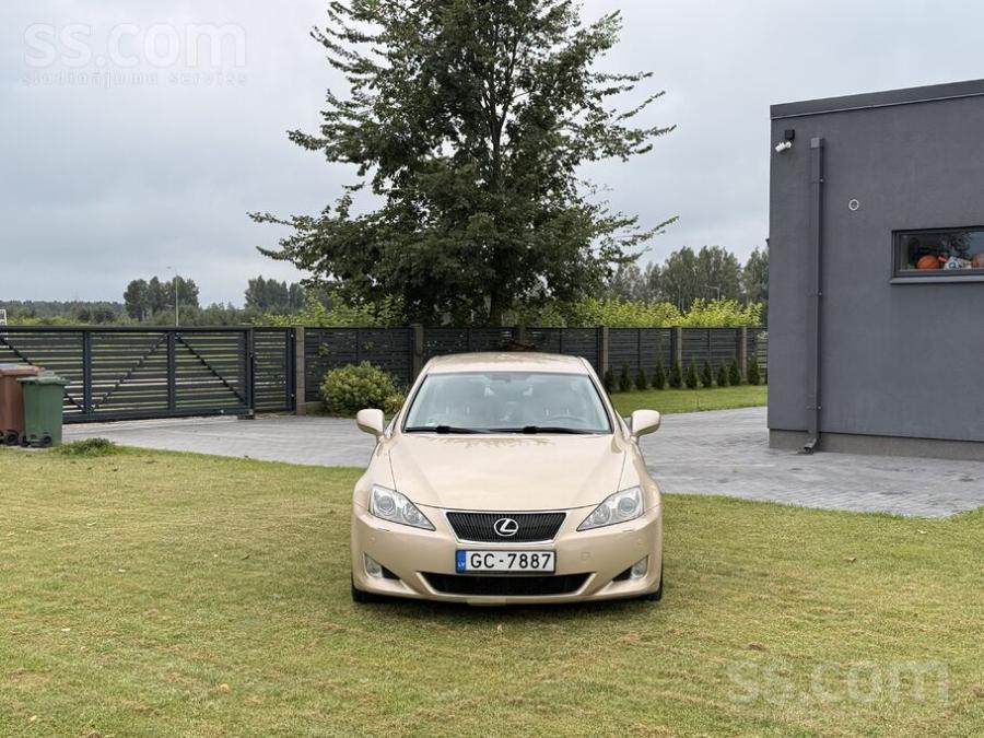 Dzeltens Lexus IS 2008 Rīga, ar dzinēja tilpumu 2.50 L un nobraukumu 172 tūkst. km par 5250 €, foto 3 vietnē AUTOMOTO.COM.LV