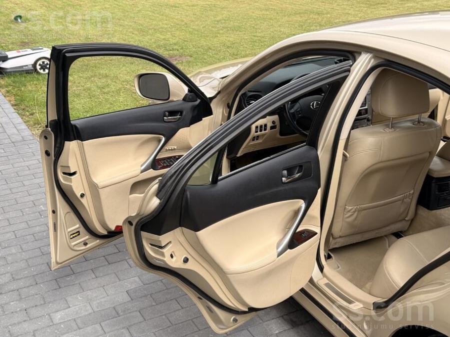 Dzeltens Lexus IS 2008 Rīga, ar dzinēja tilpumu 2.50 L un nobraukumu 172 tūkst. km par 5250 €, foto 22 vietnē AUTOMOTO.COM.LV