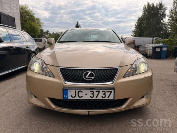 Dzeltens Lexus IS 2009 Rīga, ar dzinēja tilpumu 2.50 L un nobraukumu 268 tūkst. km par 3999 €, foto 3 vietnē AUTOMOTO.COM.LV