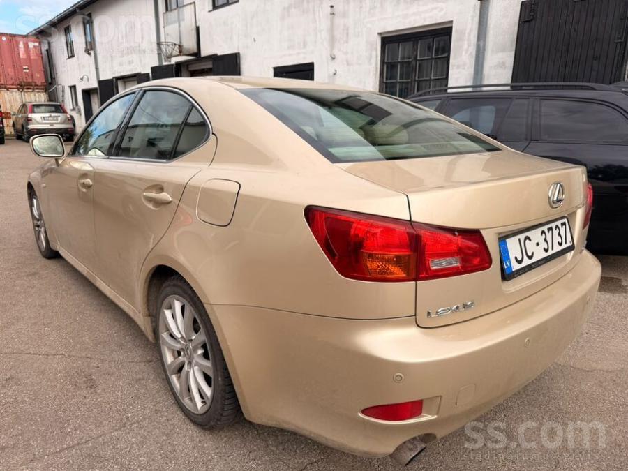 Dzeltens Lexus IS 2009 Rīga, ar dzinēja tilpumu 2.50 L un nobraukumu 268 tūkst. km par 3999 €, foto 6 vietnē AUTOMOTO.COM.LV