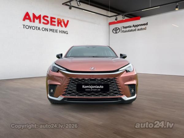 Brūns Lexus LBX 2024 Pērnava, ar dzinēja tilpumu 1.50 L un nobraukumu 33 tūkst. km par 36000 €, foto 5 vietnē AUTOMOTO.COM.LV