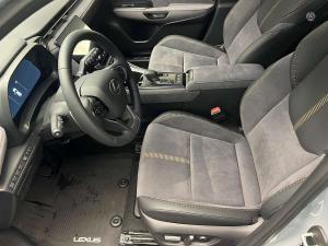 Grey Lexus LBX 2025 in Kaunas, with an engine capacity of 1.49 L and mileage of 7 thousand km for 35990 €, photo 11 on AUTOMOTO.COM.LV