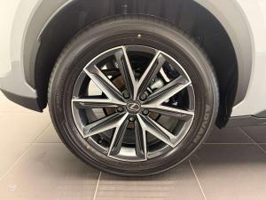 Grey Lexus LBX 2025 in Kaunas, with an engine capacity of 1.49 L and mileage of 7 thousand km for 35990 €, photo 36 on AUTOMOTO.COM.LV