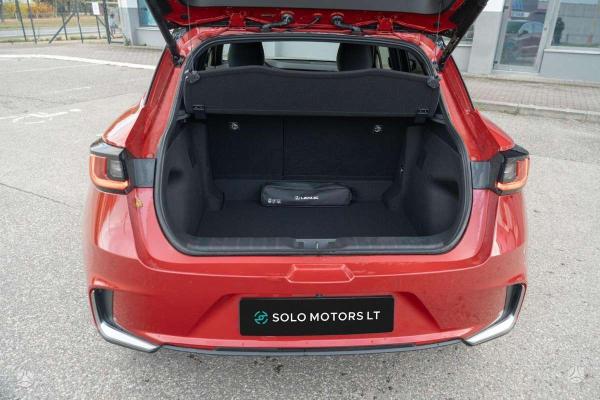 Red Lexus LBX 2024 in Vilnius, with an engine capacity of 0.00 L and mileage of 2 thousand km for 32000 €, photo 11 on AUTOMOTO.COM.LV