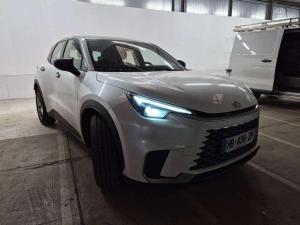 Balts Lexus LBX 2025 Viļņa, ar dzinēja tilpumu 1.49 L un nobraukumu 16 tūkst. km par 29999 €, foto 4 vietnē AUTOMOTO.COM.LV