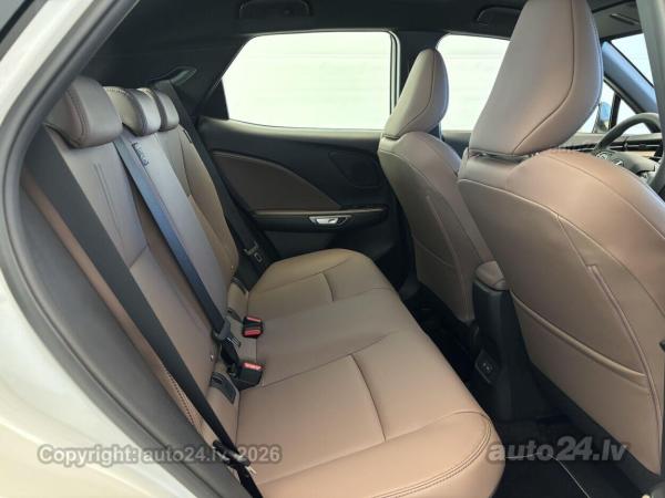 Balts Lexus LBX 2025 Tallina, ar dzinēja tilpumu 1.50 L un nobraukumu 220 tūkst. km par 36790 €, foto 9 vietnē AUTOMOTO.COM.LV