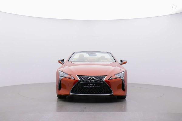 Оранжевый Лексус LC 500 2022 в Вильнюс, объемом двигателя 4.97 л и пробегом 9 тыс. км за 119900 €, фото 5 на AUTOMOTO.COM.LV