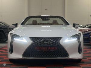 White Lexus LC 500 2021 in Vilnius, with an engine capacity of 4.97 L and mileage of 65 thousand km for 75999 €, photo 3 on AUTOMOTO.COM.LV