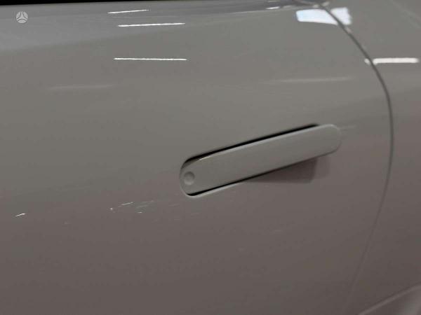 White Lexus LC 500 2021 in Vilnius, with an engine capacity of 4.97 L and mileage of 65 thousand km for 75999 €, photo 10 on AUTOMOTO.COM.LV
