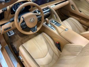 White Lexus LC 500 2021 in Vilnius, with an engine capacity of 4.97 L and mileage of 65 thousand km for 75999 €, photo 12 on AUTOMOTO.COM.LV