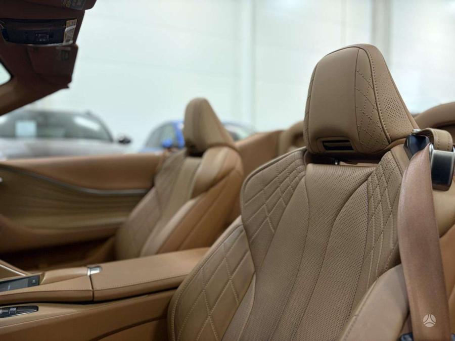 White Lexus LC 500 2021 in Vilnius, with an engine capacity of 4.97 L and mileage of 65 thousand km for 75999 €, photo 16 on AUTOMOTO.COM.LV