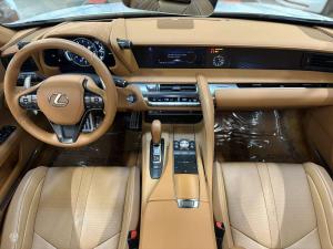 White Lexus LC 500 2021 in Vilnius, with an engine capacity of 4.97 L and mileage of 65 thousand km for 75999 €, photo 20 on AUTOMOTO.COM.LV