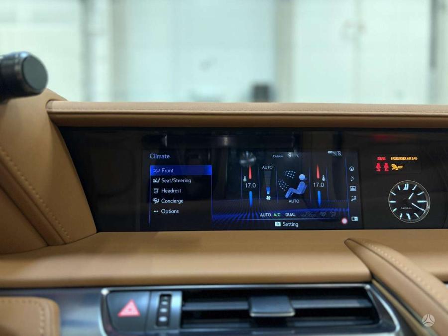 White Lexus LC 500 2021 in Vilnius, with an engine capacity of 4.97 L and mileage of 65 thousand km for 75999 €, photo 26 on AUTOMOTO.COM.LV