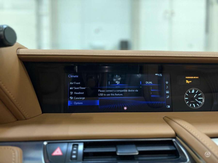 White Lexus LC 500 2021 in Vilnius, with an engine capacity of 4.97 L and mileage of 65 thousand km for 75999 €, photo 31 on AUTOMOTO.COM.LV