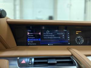 White Lexus LC 500 2021 in Vilnius, with an engine capacity of 4.97 L and mileage of 65 thousand km for 75999 €, photo 34 on AUTOMOTO.COM.LV