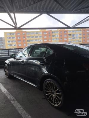 Black Lexus LS 220 2006 in Siauliai, with an engine capacity of 2.20 L and mileage of 315 thousand km for 2500 €, photo 4 on AUTOMOTO.COM.LV