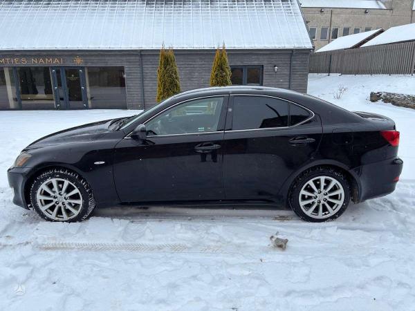 Black Lexus LS 220 2006 in Kedainiai, with an engine capacity of 2.23 L and mileage of 378 thousand km for 2950 €, photo 2 on AUTOMOTO.COM.LV