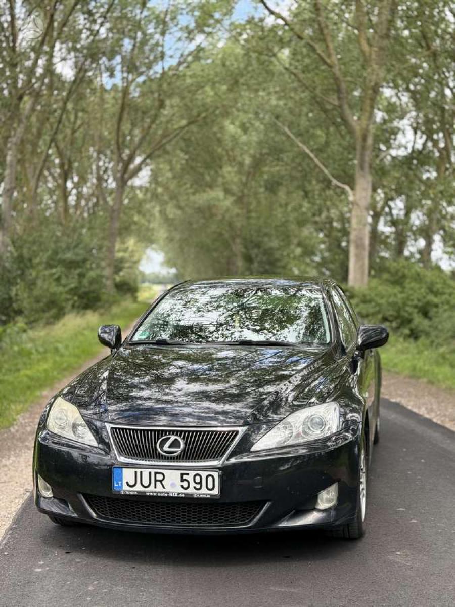 Black Lexus LS 220 2006 in Kaunas, with an engine capacity of 2.23 L and mileage of 217 thousand km for 2400 €, photo 1 on AUTOMOTO.COM.LV