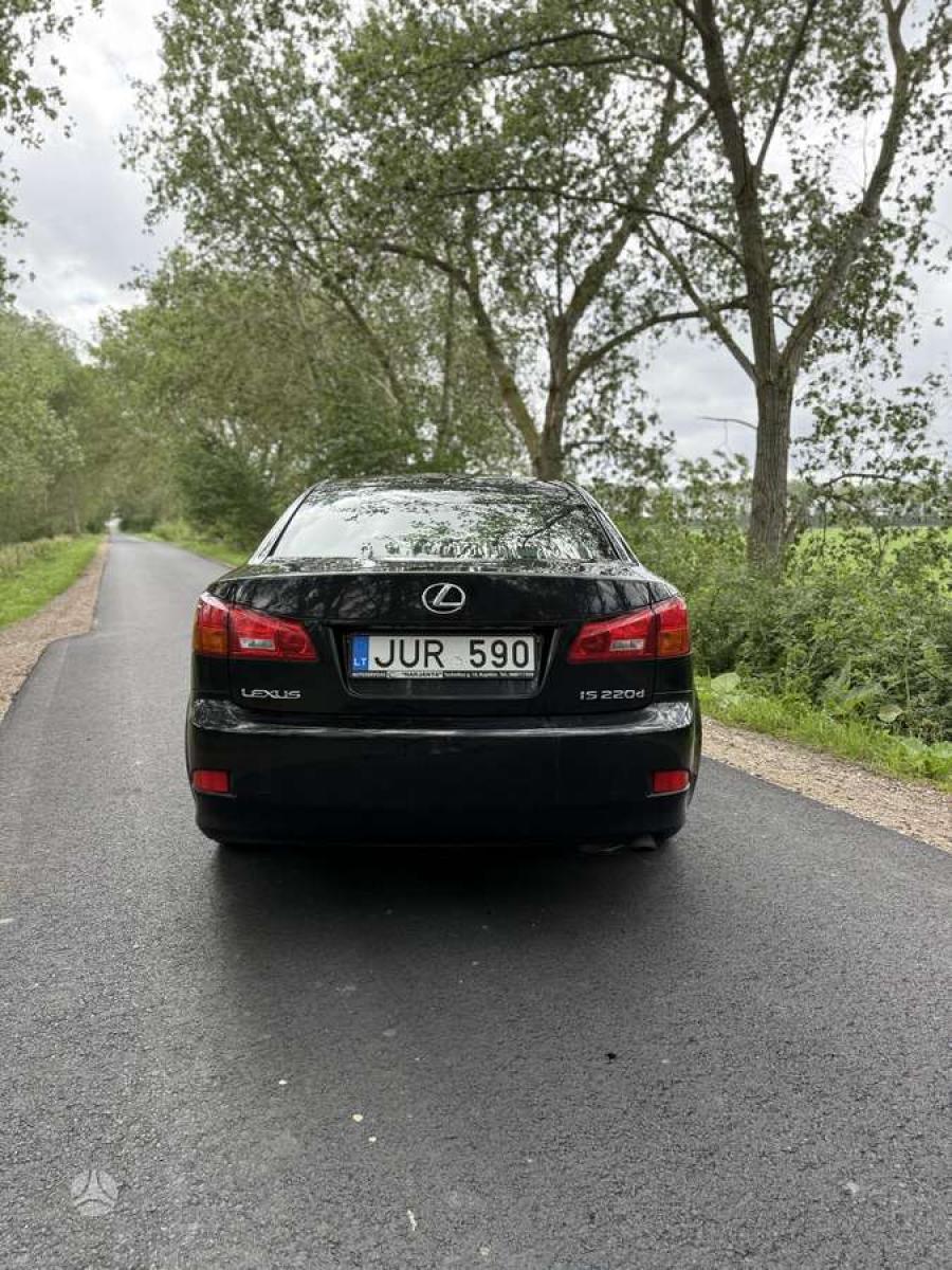 Black Lexus LS 220 2006 in Kaunas, with an engine capacity of 2.23 L and mileage of 217 thousand km for 2400 €, photo 5 on AUTOMOTO.COM.LV