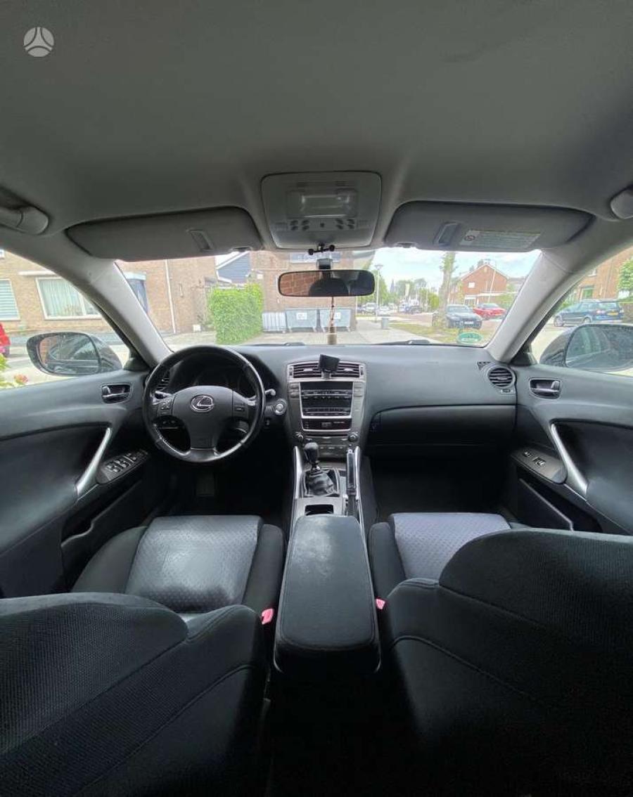 Black Lexus LS 220 2006 in Kaunas, with an engine capacity of 2.23 L and mileage of 217 thousand km for 2400 €, photo 11 on AUTOMOTO.COM.LV