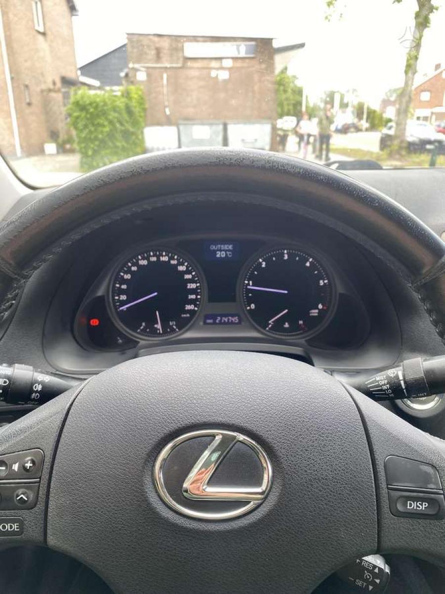 Black Lexus LS 220 2006 in Kaunas, with an engine capacity of 2.23 L and mileage of 217 thousand km for 2400 €, photo 13 on AUTOMOTO.COM.LV