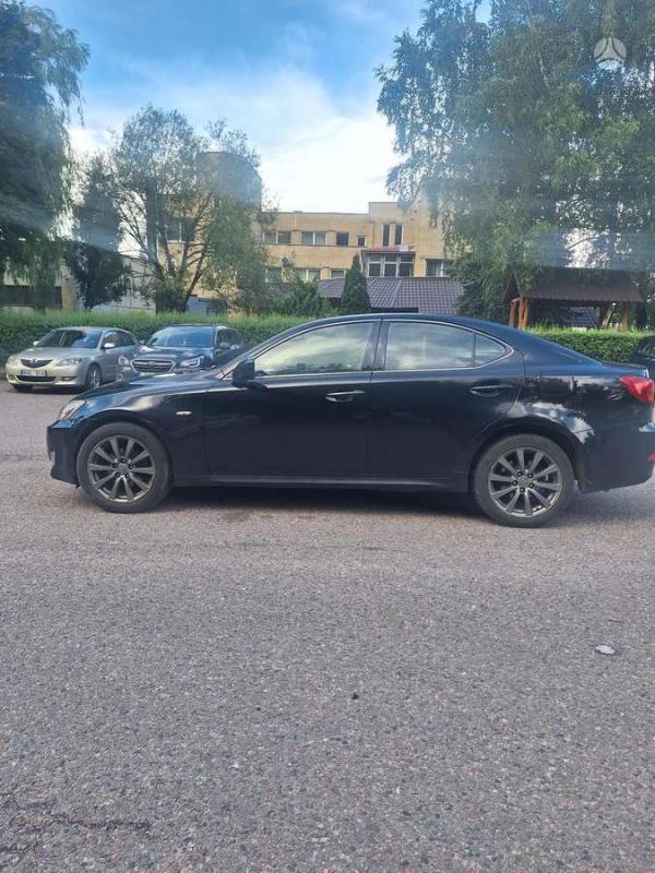 Melns Lexus LS 220 2006 Viļņa, ar dzinēja tilpumu 2.23 L un nobraukumu 233 tūkst. km par 2200 €, foto 3 vietnē AUTOMOTO.COM.LV