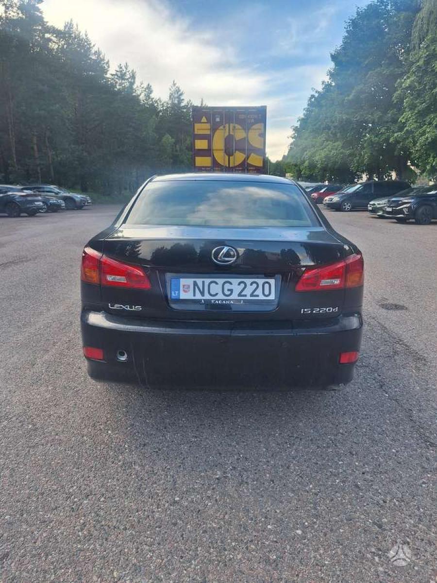 Black Lexus LS 220 2006 in Vilnius, with an engine capacity of 2.23 L and mileage of 233 thousand km for 2200 €, photo 10 on AUTOMOTO.COM.LV