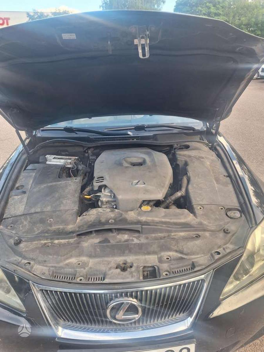 Black Lexus LS 220 2006 in Vilnius, with an engine capacity of 2.23 L and mileage of 233 thousand km for 2200 €, photo 21 on AUTOMOTO.COM.LV