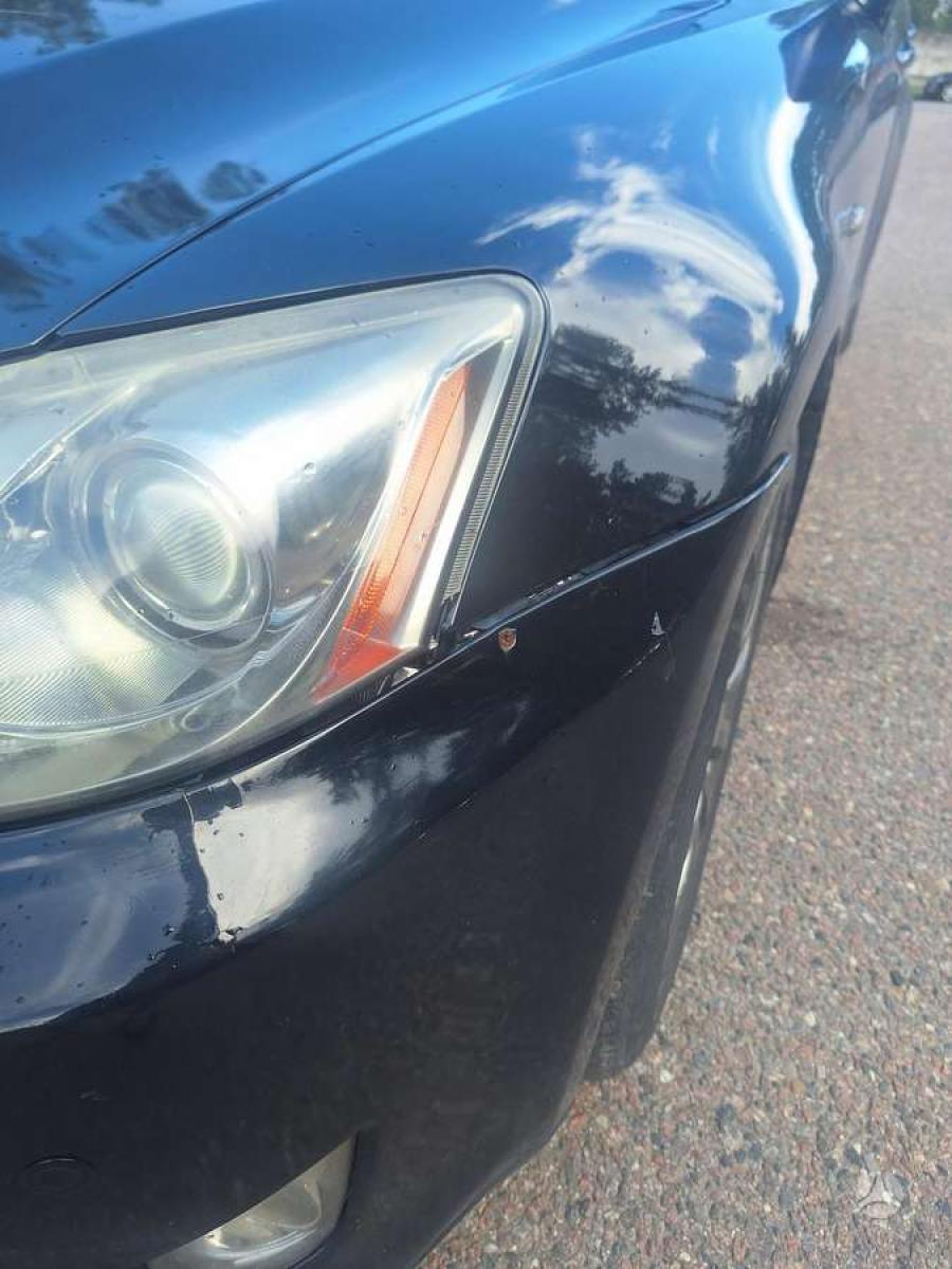 Black Lexus LS 220 2006 in Vilnius, with an engine capacity of 2.23 L and mileage of 233 thousand km for 2200 €, photo 22 on AUTOMOTO.COM.LV