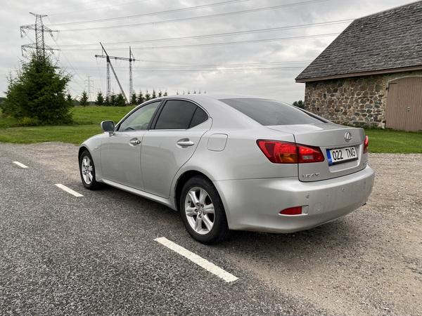 Black Lexus LS 220 2006 in Saku, with an engine capacity of 2.20 L and mileage of 361 thousand km for 2400 €, photo 4 on AUTOMOTO.COM.LV