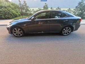 Black Lexus LS 220 2006 in Vilnius, with an engine capacity of 2.20 L and mileage of 289 thousand km for 2500 €, photo 5 on AUTOMOTO.COM.LV