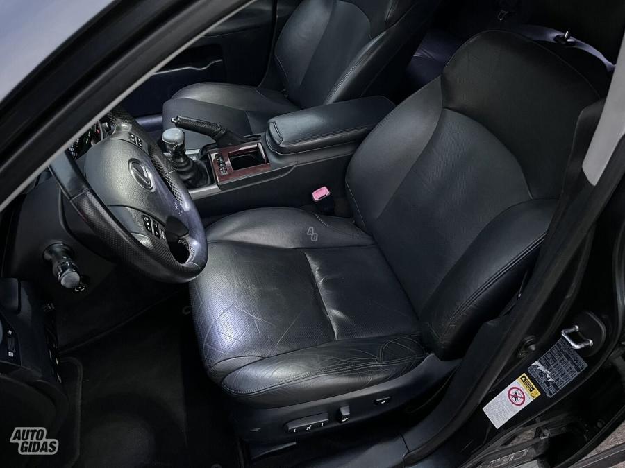 Melns Lexus LS 220 2006 Viļņa, ar dzinēja tilpumu 2.20 L un nobraukumu 271 tūkst. km par 2350 €, foto 15 vietnē AUTOMOTO.COM.LV