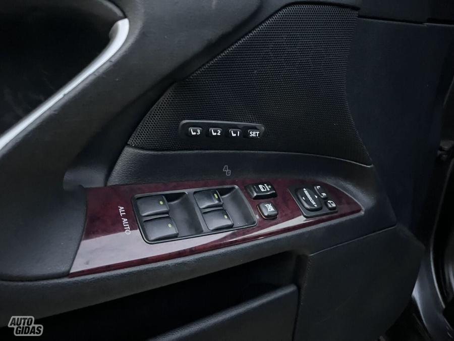 Melns Lexus LS 220 2006 Viļņa, ar dzinēja tilpumu 2.20 L un nobraukumu 271 tūkst. km par 2350 €, foto 16 vietnē AUTOMOTO.COM.LV