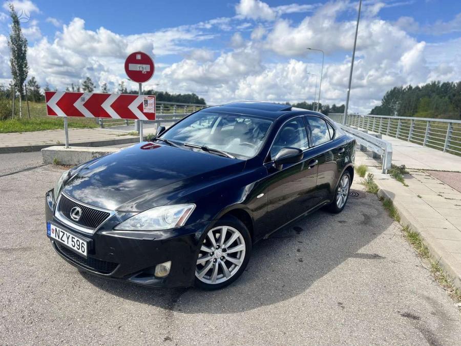 Melns Lexus LS 220 2007 Viļņa, ar dzinēja tilpumu 2.23 L un nobraukumu 316 tūkst. km par 2700 €, foto 1 vietnē AUTOMOTO.COM.LV