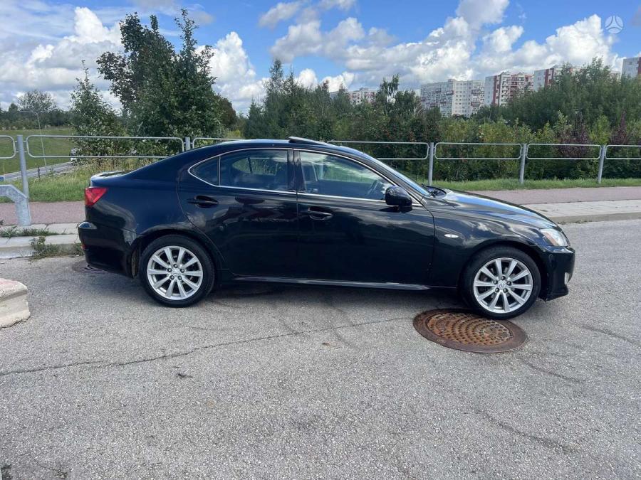 Melns Lexus LS 220 2007 Viļņa, ar dzinēja tilpumu 2.23 L un nobraukumu 316 tūkst. km par 2700 €, foto 5 vietnē AUTOMOTO.COM.LV