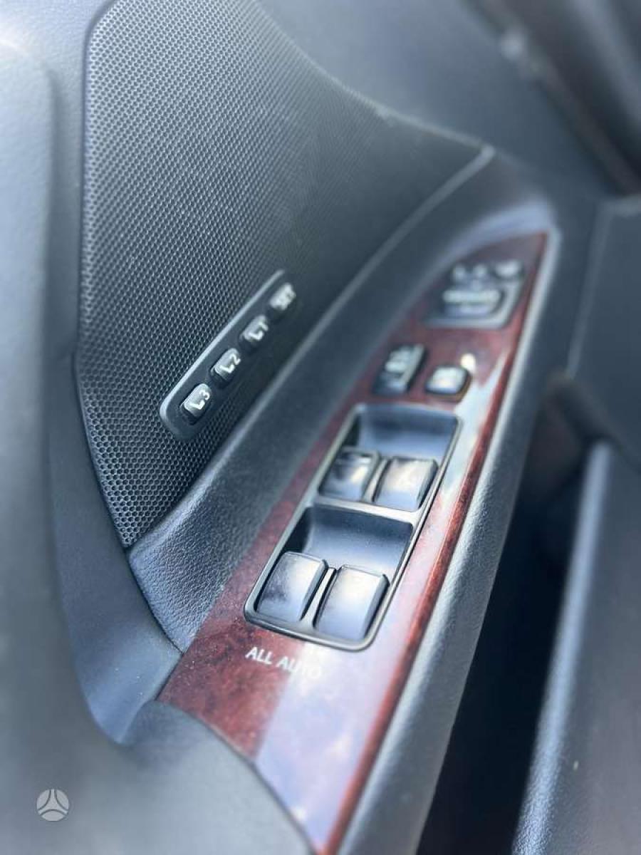 Melns Lexus LS 220 2007 Viļņa, ar dzinēja tilpumu 2.23 L un nobraukumu 316 tūkst. km par 2700 €, foto 10 vietnē AUTOMOTO.COM.LV