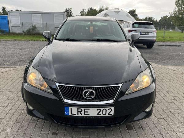 Black Lexus LS 220 2007 in Vilnius, with an engine capacity of 2.20 L and mileage of 277 thousand km for 2400 €, photo 4 on AUTOMOTO.COM.LV