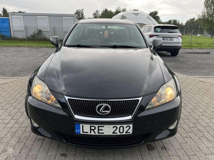Черный Лексус LS 220 2007 в Вильнюс, объемом двигателя 2.20 л и пробегом 277 тыс. км за 2400 €, фото 4 на AUTOMOTO.COM.LV