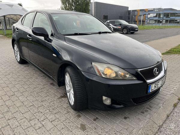 Black Lexus LS 220 2007 in Vilnius, with an engine capacity of 2.20 L and mileage of 277 thousand km for 2400 €, photo 5 on AUTOMOTO.COM.LV
