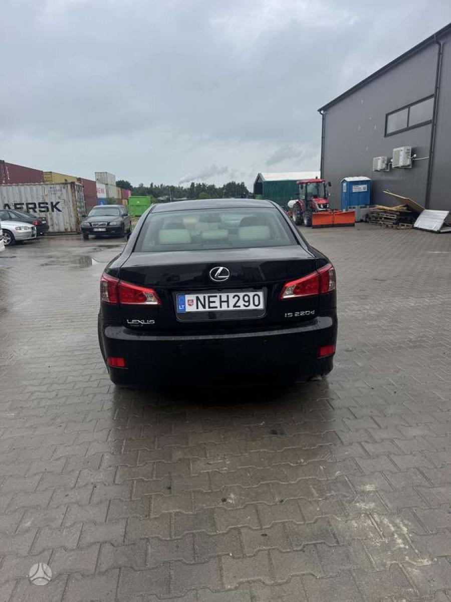 Melns Lexus LS 220 2011 Viļņa, ar dzinēja tilpumu 2.23 L un nobraukumu 272 tūkst. km par 4550 €, foto 3 vietnē AUTOMOTO.COM.LV