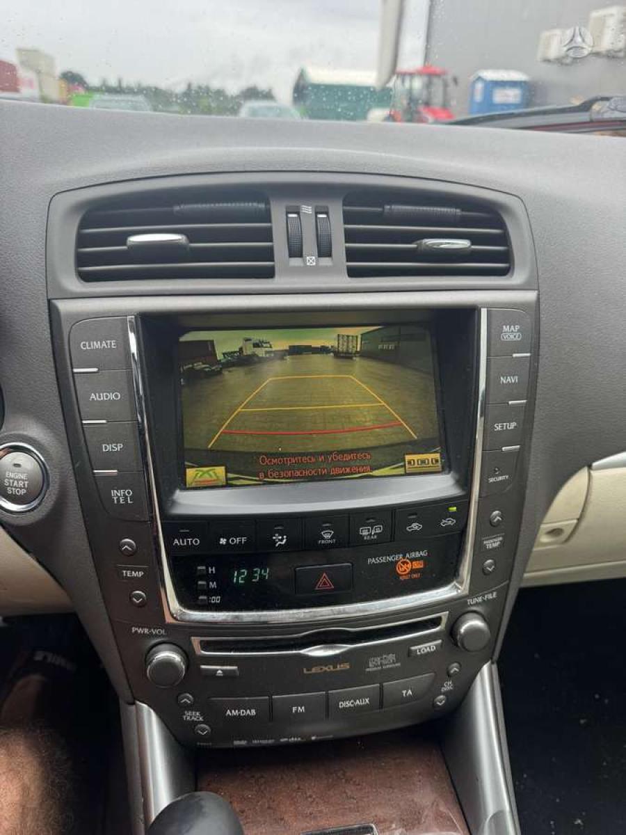 Melns Lexus LS 220 2011 Viļņa, ar dzinēja tilpumu 2.23 L un nobraukumu 272 tūkst. km par 4550 €, foto 6 vietnē AUTOMOTO.COM.LV