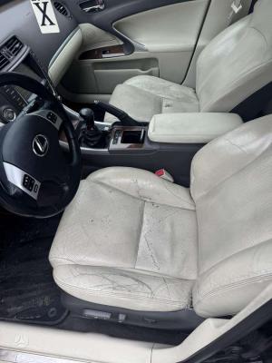 Melns Lexus LS 220 2011 Viļņa, ar dzinēja tilpumu 2.23 L un nobraukumu 272 tūkst. km par 4550 €, foto 14 vietnē AUTOMOTO.COM.LV