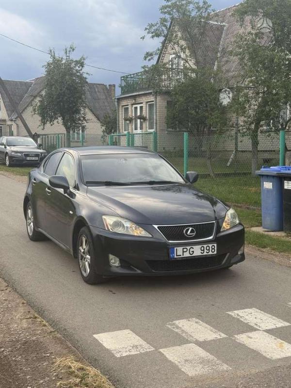 Melns Lexus LS 220 2015 Viļņa, ar dzinēja tilpumu 2.20 L un nobraukumu 349 tūkst. km par 2000 €, foto 2 vietnē AUTOMOTO.COM.LV