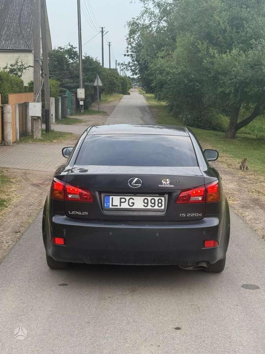 Черный Лексус LS 220 2015 в Вильнюс, объемом двигателя 2.20 л и пробегом 349 тыс. км за 2000 €, фото 6 на AUTOMOTO.COM.LV